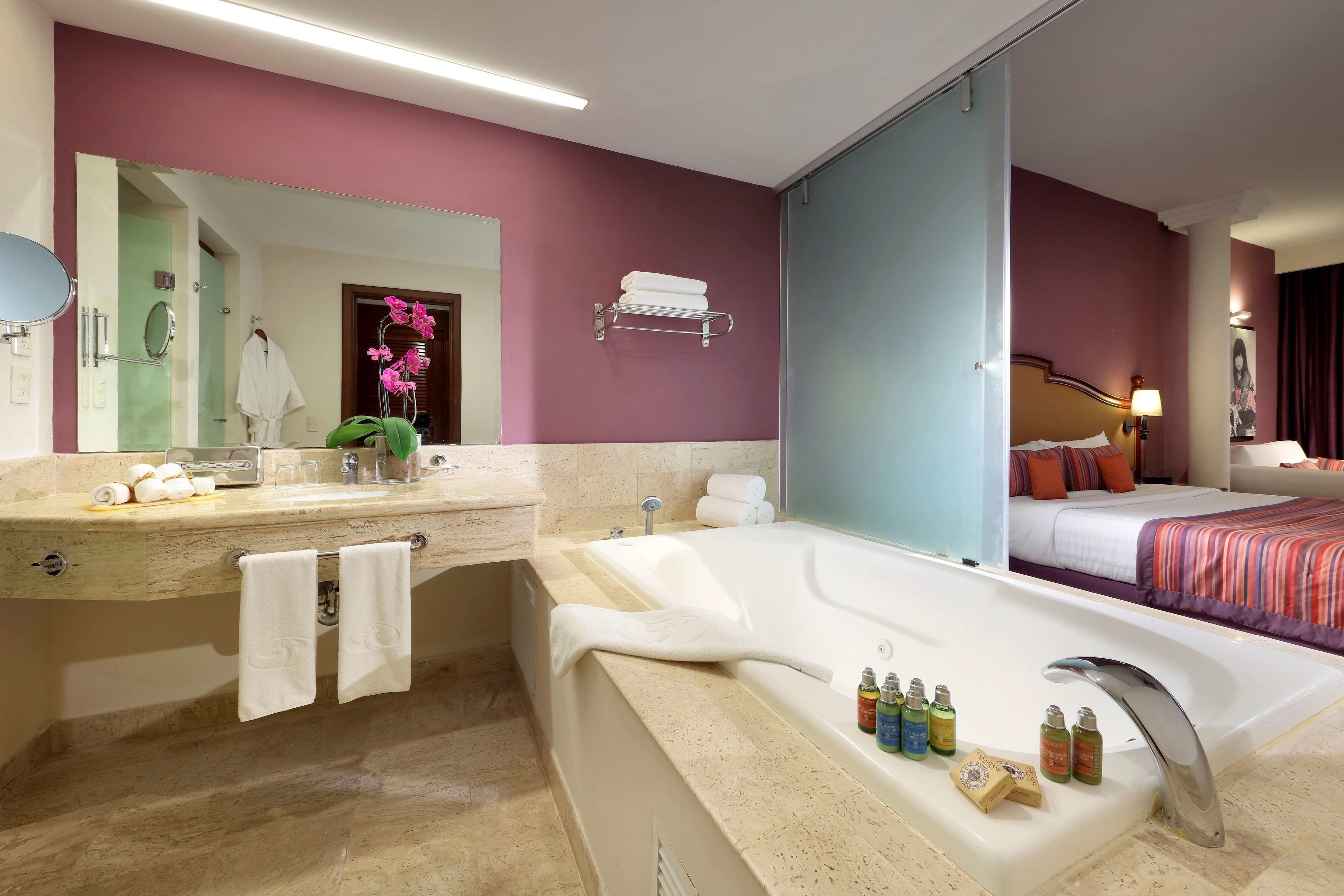 Grand Palladium Vallarta Resort Spa All Inclusive Resort grand-palladium-vallarta-resort-spa-all-inclusive-resort